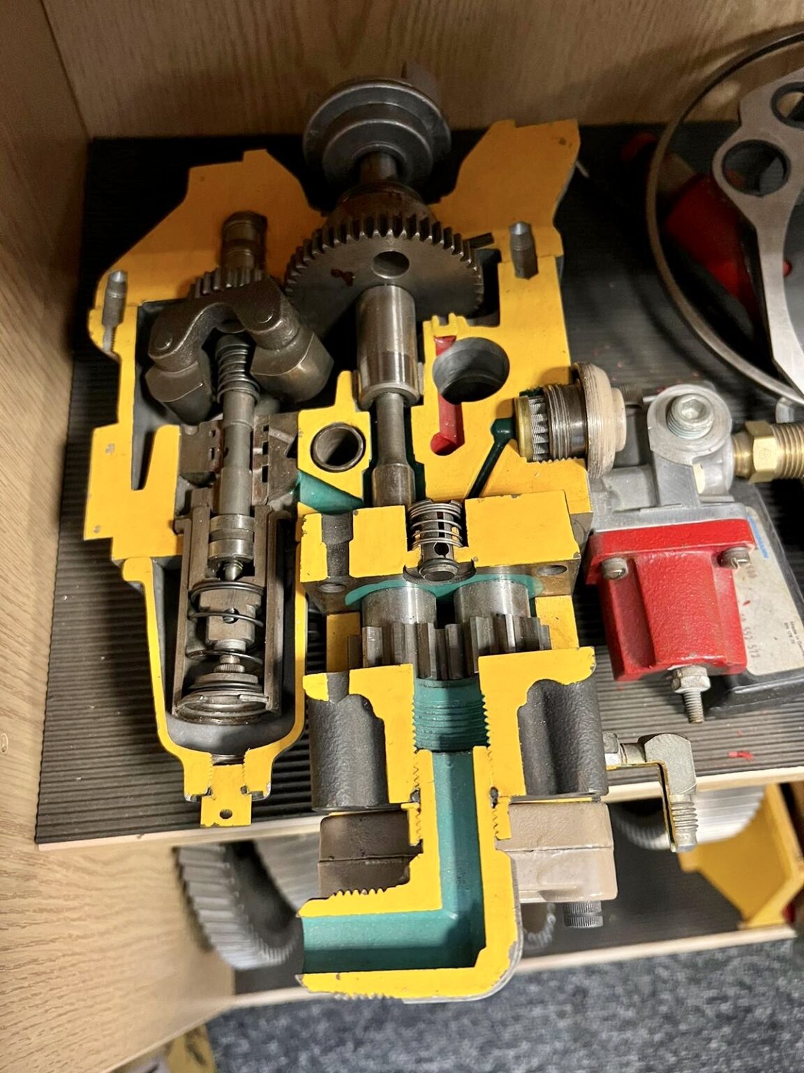 Injection system of a diesel engine for boats - Talleres Nasio